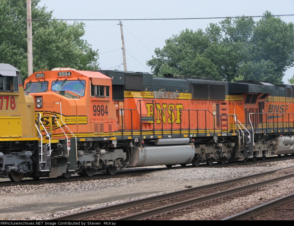 BNSF 9984